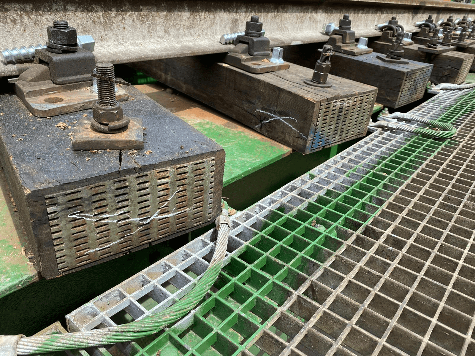Relleno estructural de traviesas de ferrocarril